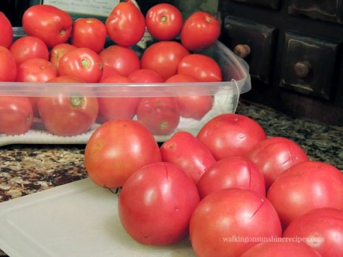 How to Easily and Quickly Peel Tomatoes | Walking on Sunshine Recipes