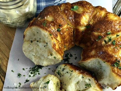 Garlic Parmesan Monkey Bread with Homemade Garlic Butter