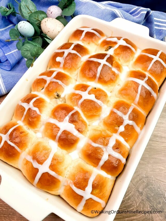 24 Traditional Easter Bread Recipes from Around the World - Walking On ...