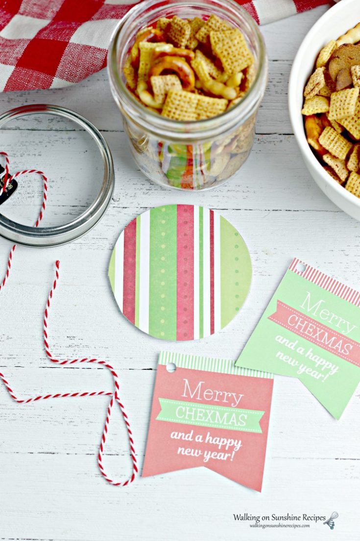 Christmas Chex Mix in a Jar - Walking On Sunshine Recipes