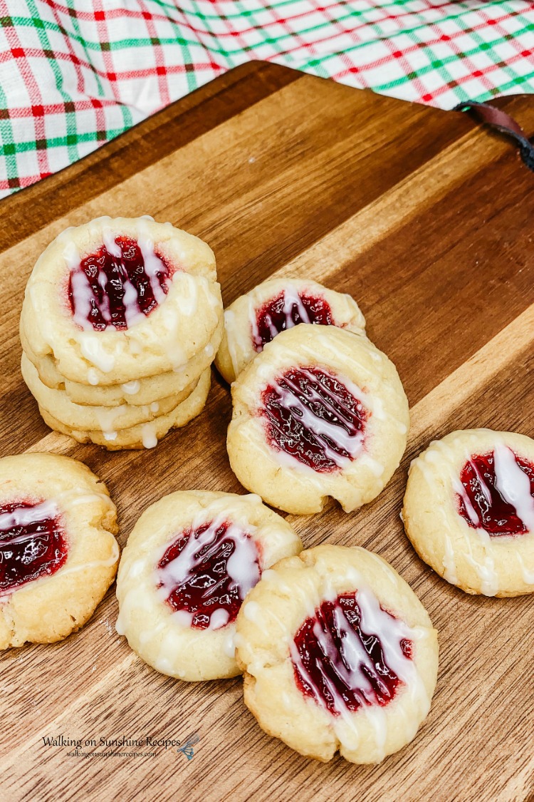 Raspberry Shortbread Thumbprint Cookies | Walking on Sunshine Recipes