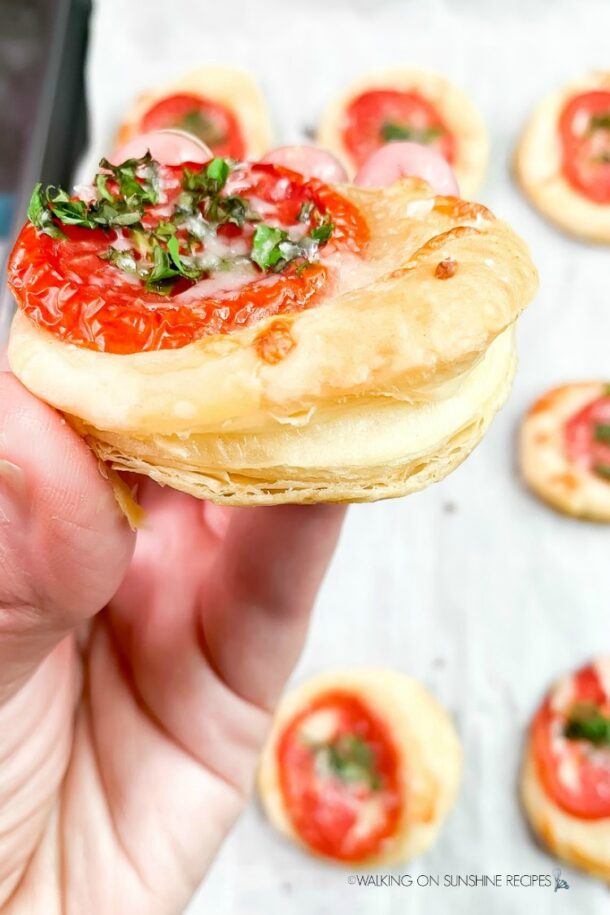 Tomato Tarts Puff Pastry Appetizer - Walking On Sunshine Recipes