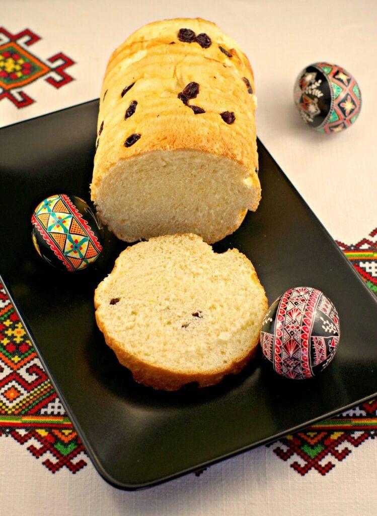 24 Traditional Easter Bread Recipes from Around the World - Walking On ...