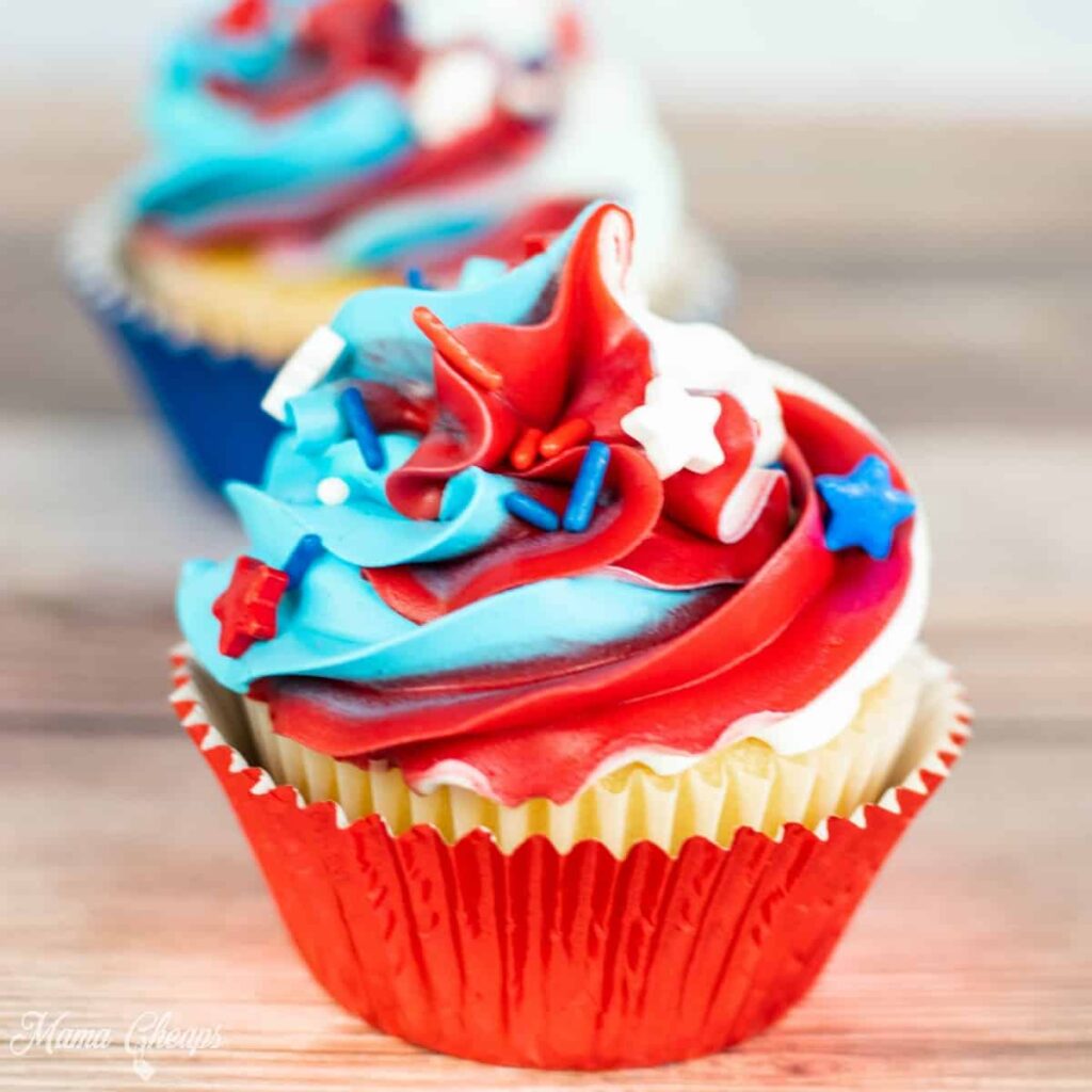 4th of July Cupcakes - Walking On Sunshine Recipes