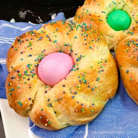 Traditional Easter Bread - Walking On Sunshine Recipes