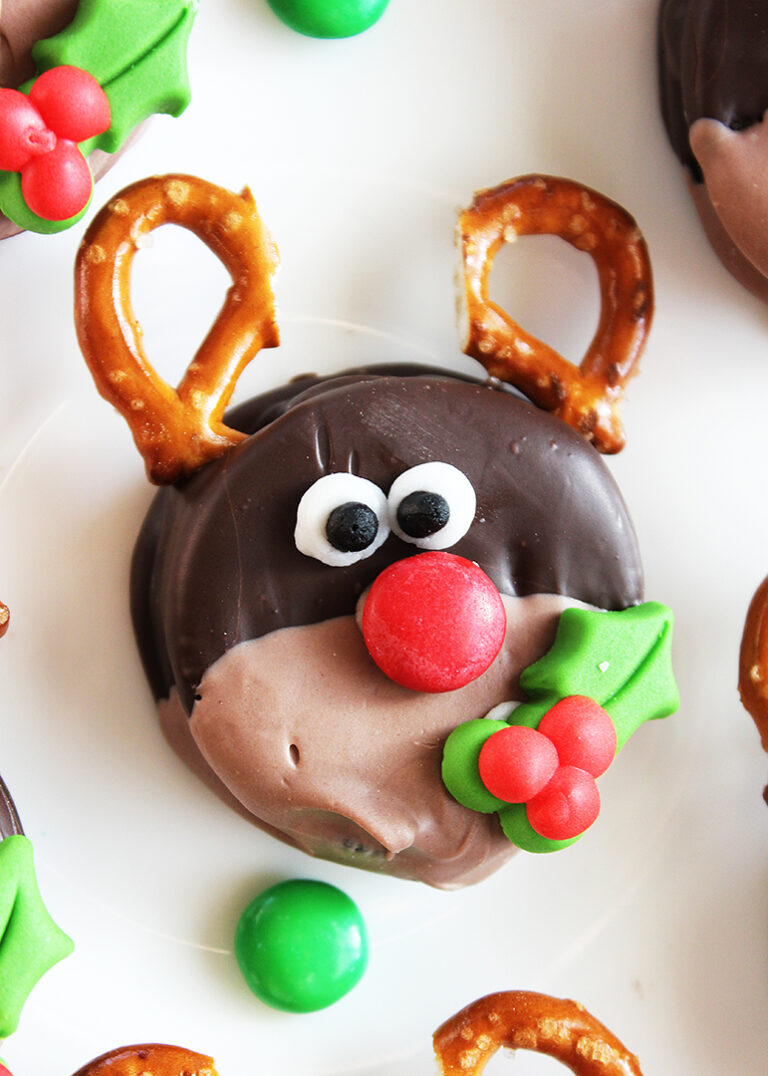 Oreo Holiday Cookies - Walking On Sunshine Recipes