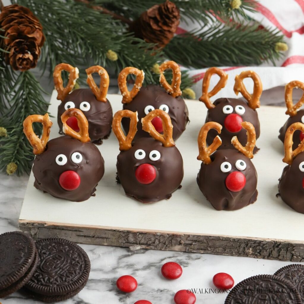 Reindeer Oreo Truffles - Walking On Sunshine Recipes