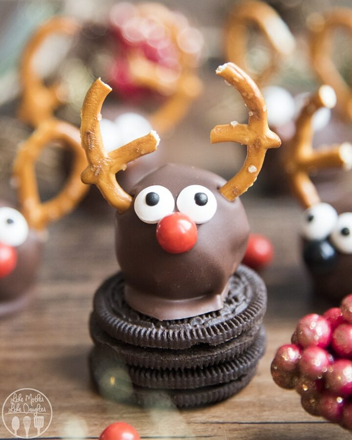 Oreo Reindeer cookies - Walking On Sunshine Recipes
