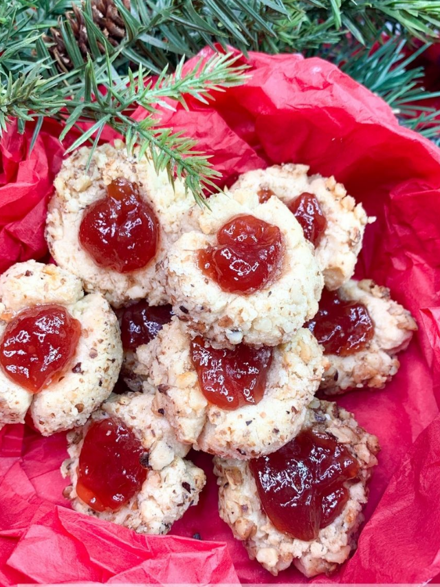 Christmas Thumbprint Cookies Story - Walking On Sunshine Recipes