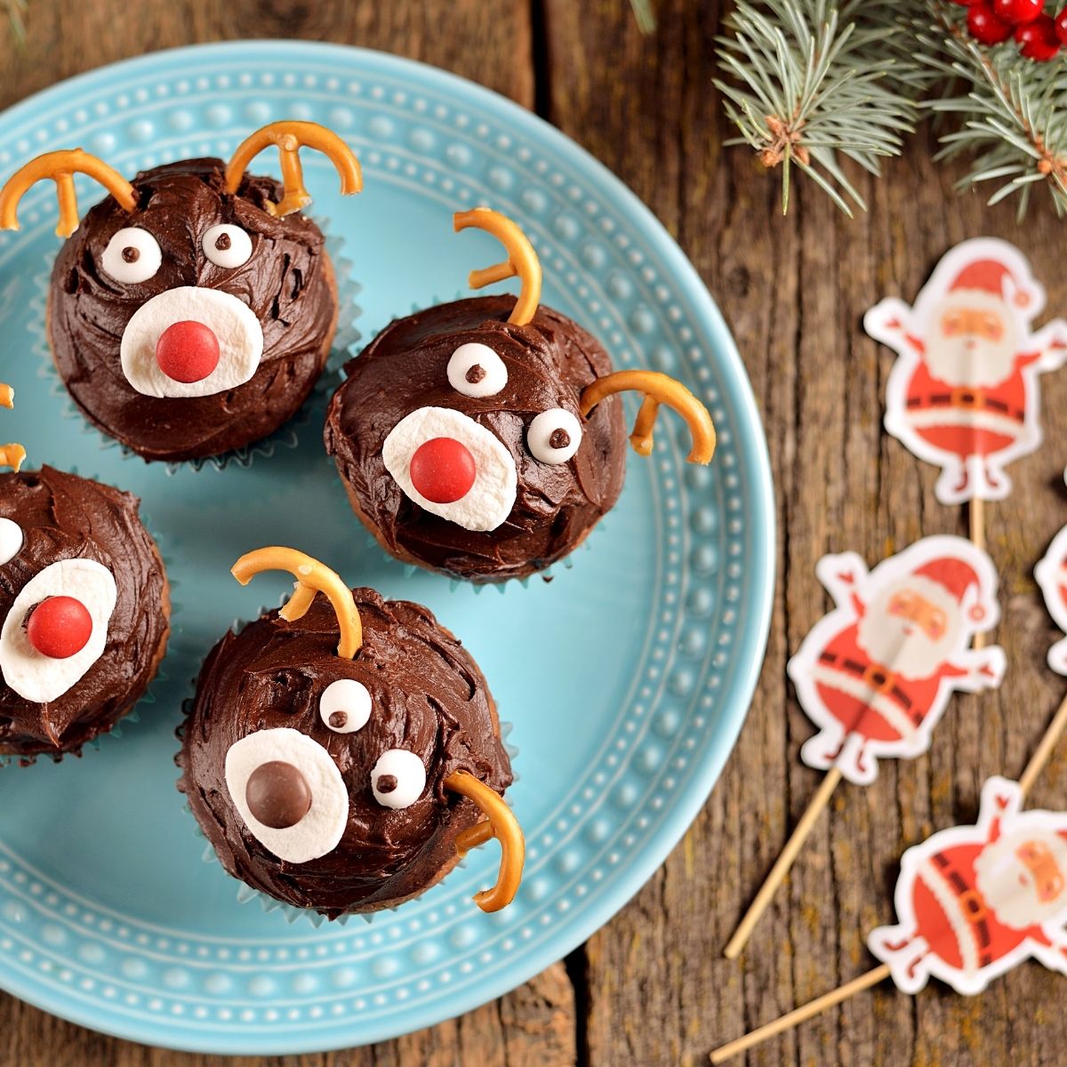 Reindeer Cupcake Ideas - Walking On Sunshine Recipes
