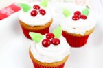 Easy Christmas Cupcakes - Walking On Sunshine Recipes