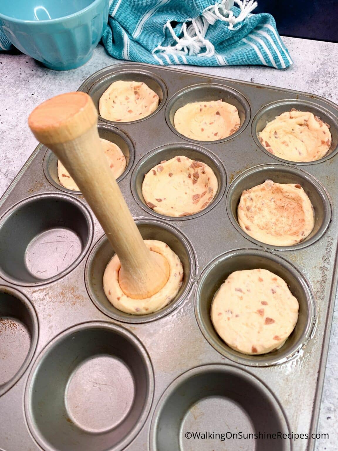 Pillsbury Cinnamon Rolls with Cherry Pie Filling