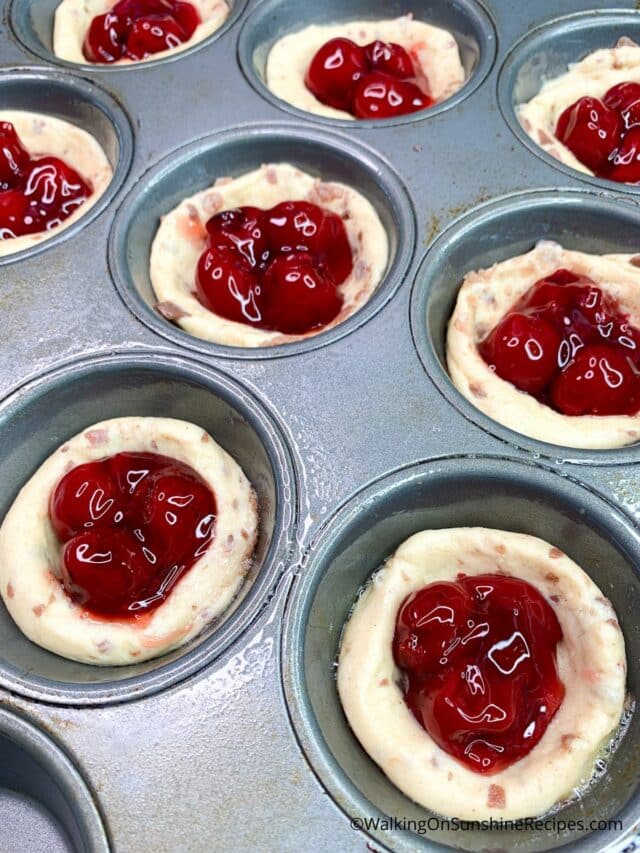 Pillsbury Cinnamon Rolls with Cherry Pie Filling