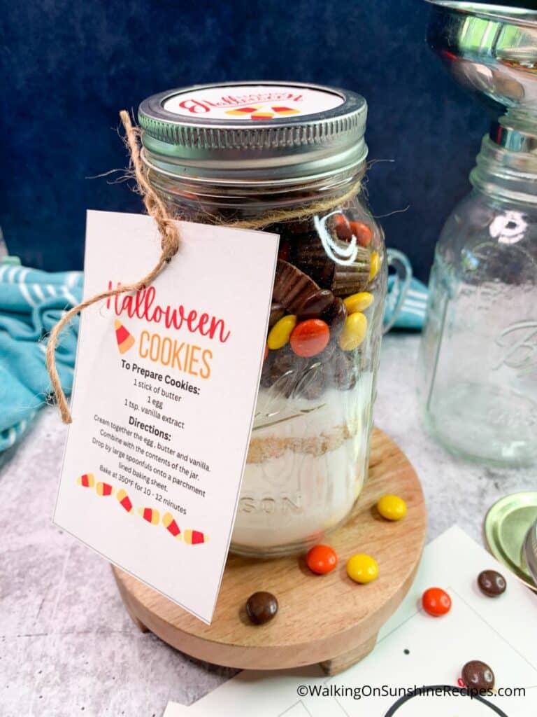 Halloween Cookie Mix in a Jar - Walking On Sunshine Recipes