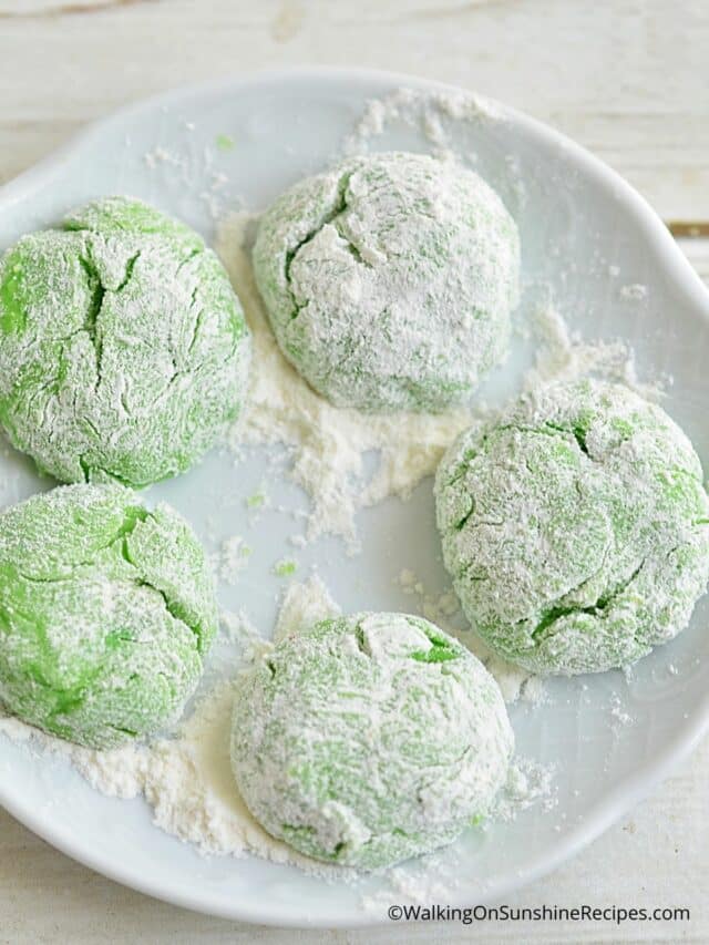 Monster Eye Cookies - Walking On Sunshine Recipes