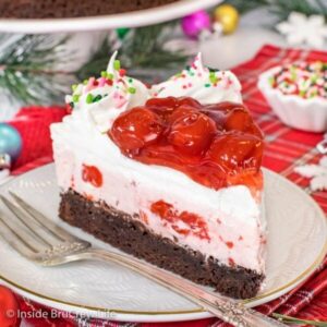 20 Pink And Red Sweet Treats - Walking On Sunshine Recipes