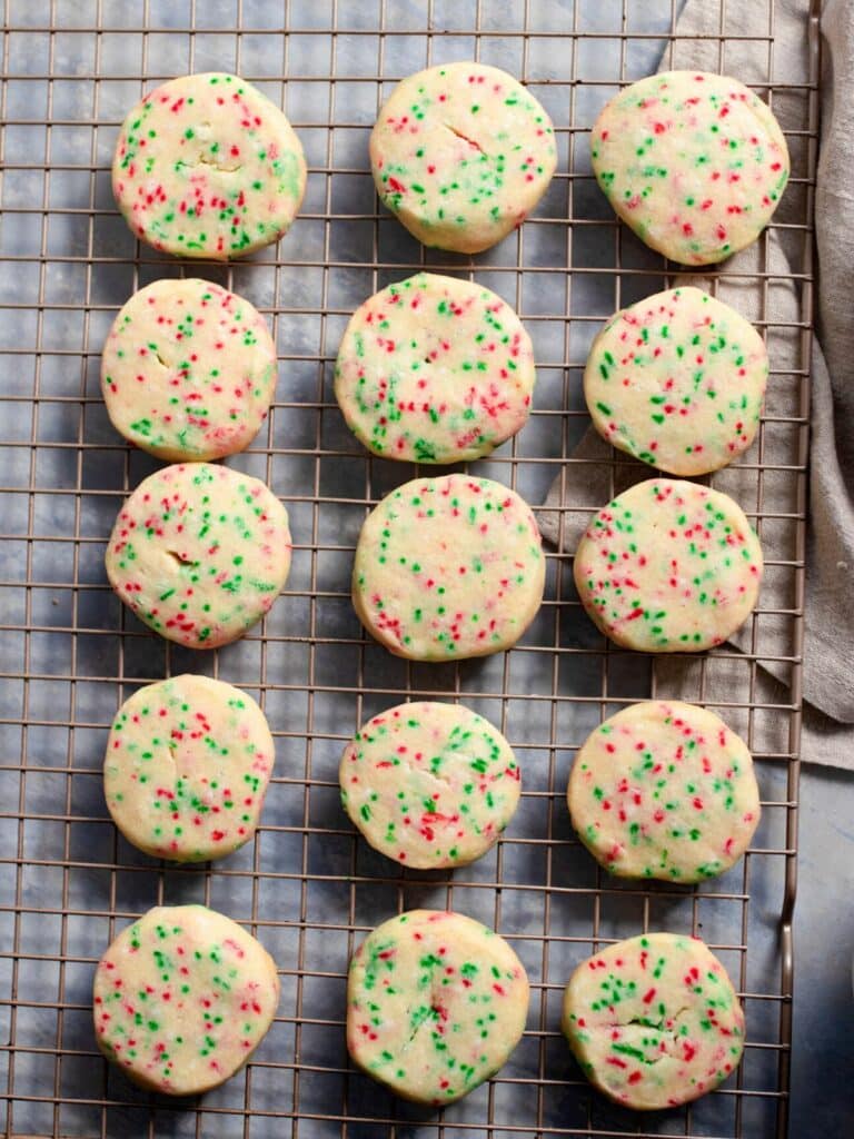 Christmas Icebox Cookies - Walking On Sunshine Recipes