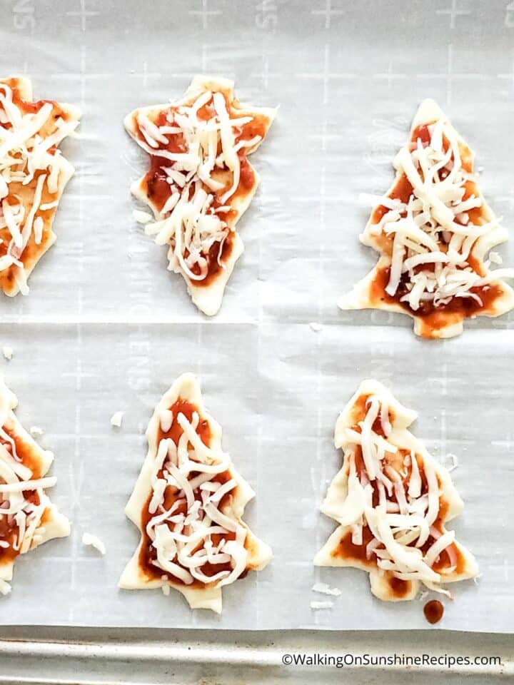 Cookie Cutter Pizza Appetizers | Walking on Sunshine