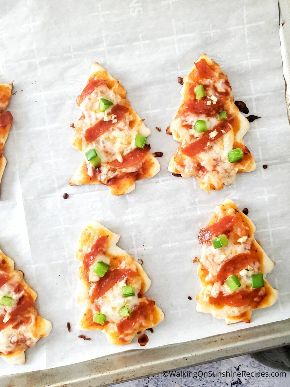 Cookie Cutter Pizza Appetizers | Walking on Sunshine
