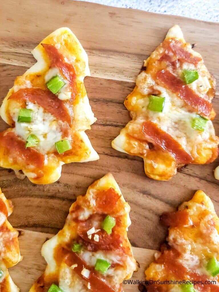 Cookie Cutter Pizza Appetizers | Walking on Sunshine