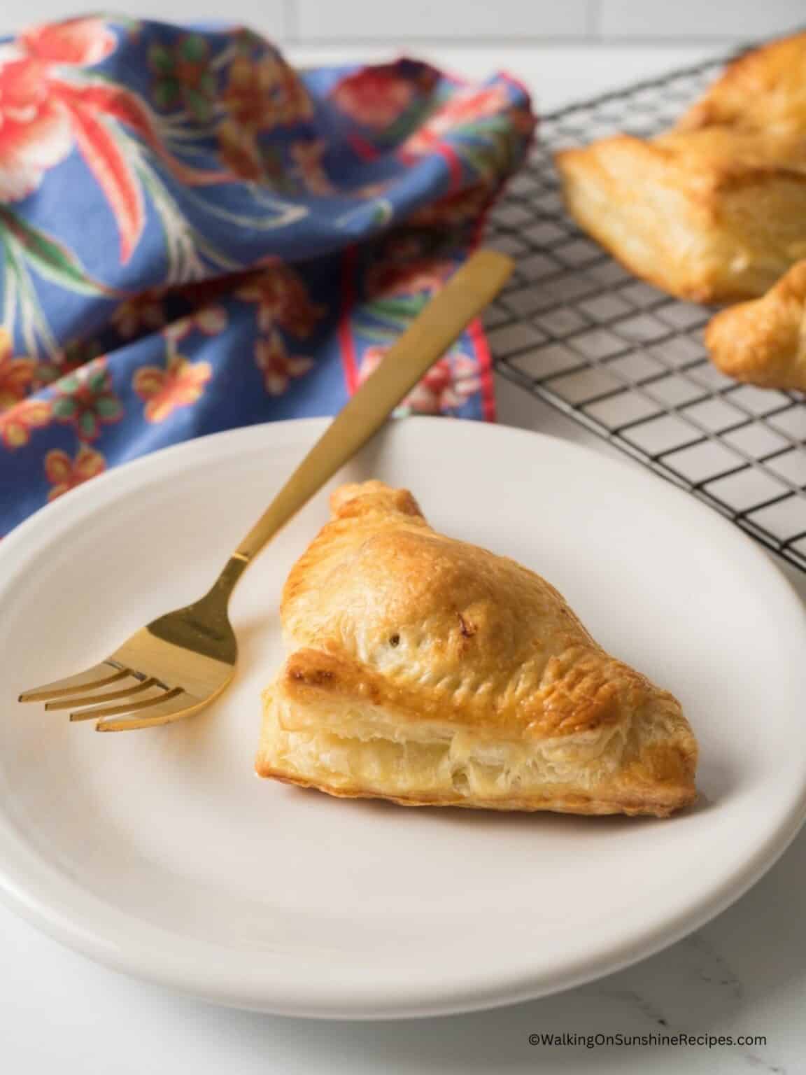 Chicken Puff Pastry Pockets - Walking On Sunshine Recipes