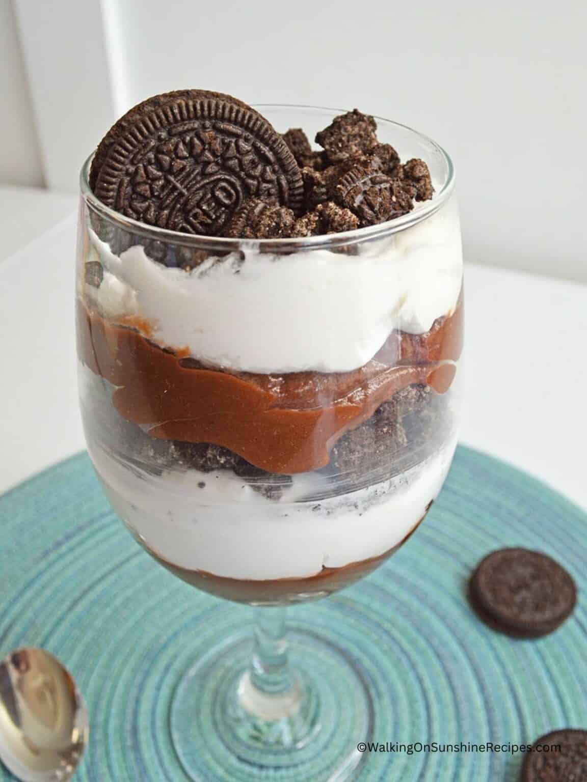 Chocolate Pudding Parfait w/ Oreo Cookies | Walking on Sunshine