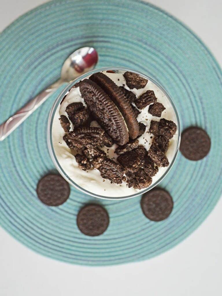 Chocolate Pudding Parfait w/ Oreo Cookies | Walking on Sunshine