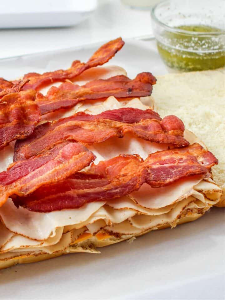 Chicken Hawaiian Roll Sliders - Walking On Sunshine Recipes