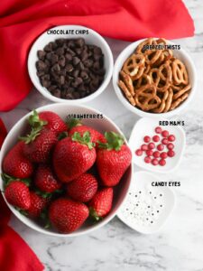 Strawberry Reindeer - Walking On Sunshine Recipes