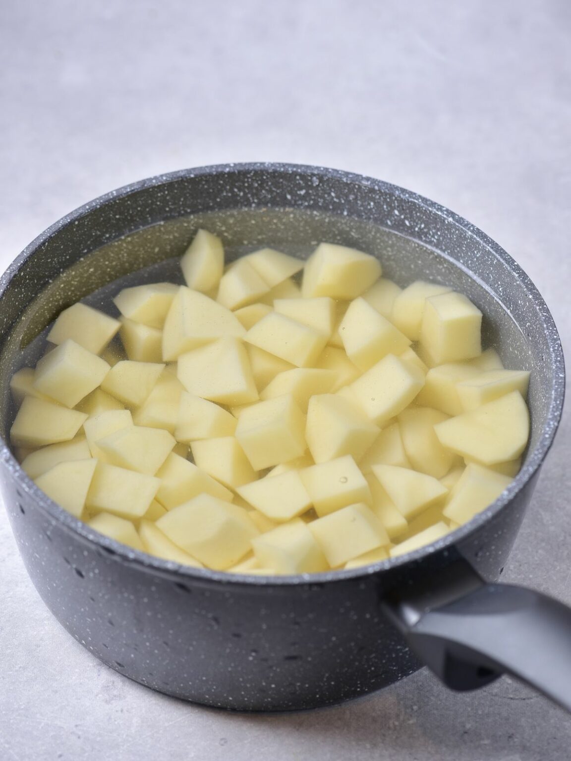 Easy Mashed Potatoes Recipe - Walking On Sunshine Recipes