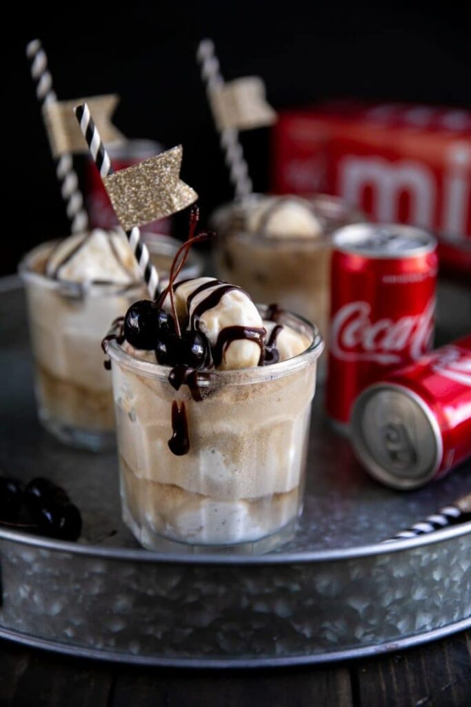 18 Valentine’s Day Float Ideas for a Fun Family Treat - Walking On ...