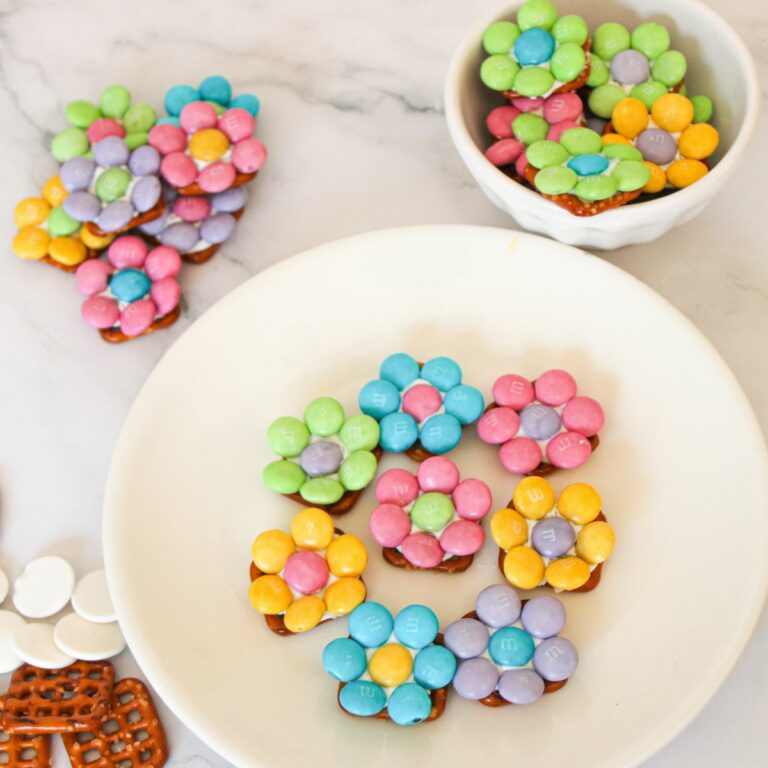 Flower Pretzel Bites - Walking On Sunshine Recipes