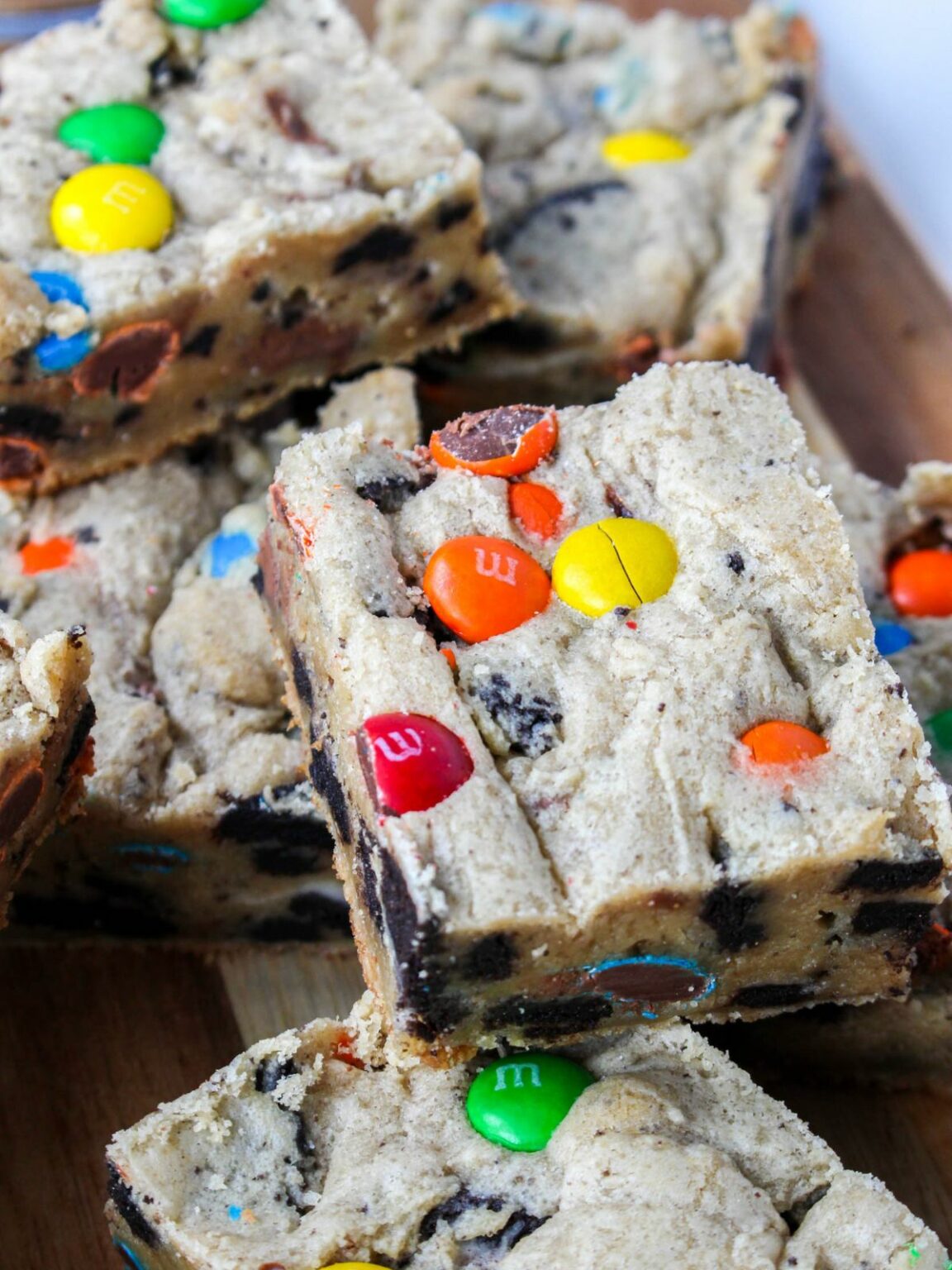 M&M Cookie Bars with Oreos and Peanut Butter Cups - Walking On Sunshine ...
