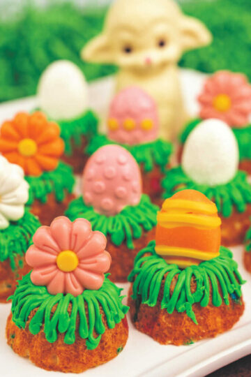 Mini Easter Cake Ideas - Walking On Sunshine Recipes